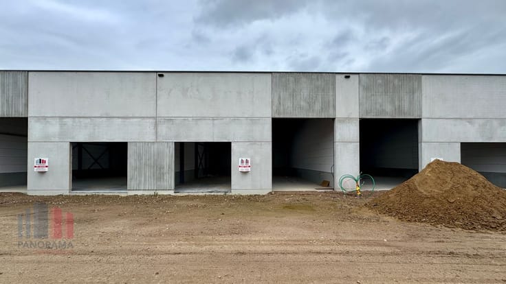 Industriële gebouwen te huur in Aalst (9300) - € 3.600/maand - 480m² ...