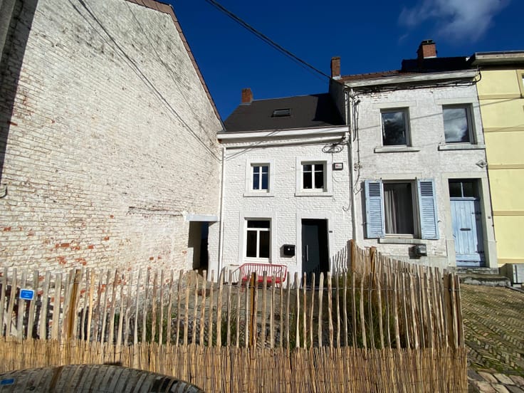 Huis te huur in Ham-sur-Heure-Nalinnes - € 900/maand - 1 slaapkamer ...