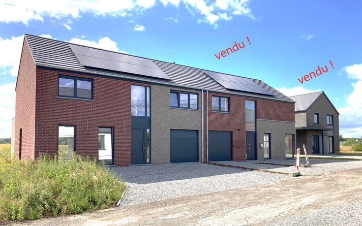 97 MAISONS à vendre Courcelles (6180)