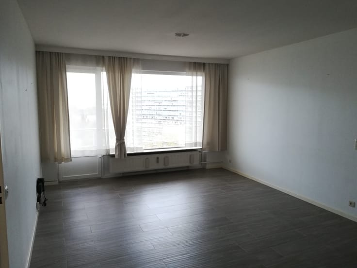 Studio te huur in Antwerpen - € 650 (+ € 100) - 45m² - Immoweb