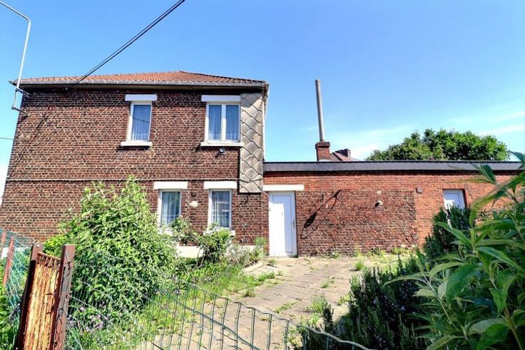 Maison à vendre à Charleroi Montignies-sur-Sambre - 130 000 € - 3 chambres - 109m² - Immoweb