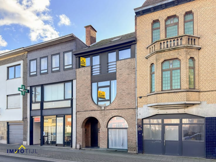 Gebouw voor gemengd gebruik te koop in Aalst - € 345.000 - 4 ...