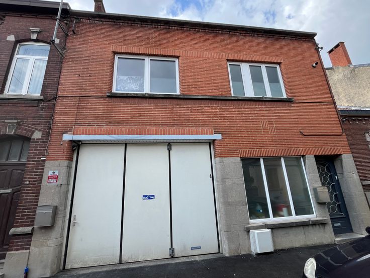Warehouse for sale in Charleroi - €236,000 - Immoweb