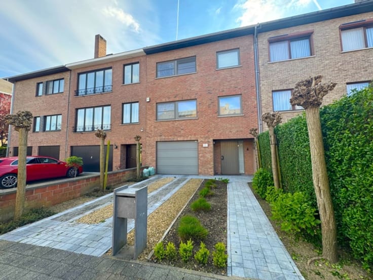 Huis te koop in Berchem-Sainte-Agathe - € 695.000 - 4 slaapkamers ...