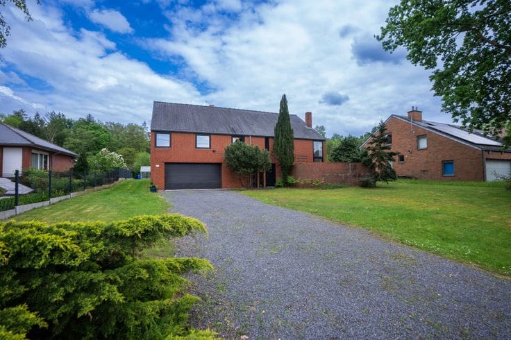 House for sale in Saint-Ghislain - €549,000 - 4 bedrooms - 402m² - Immoweb