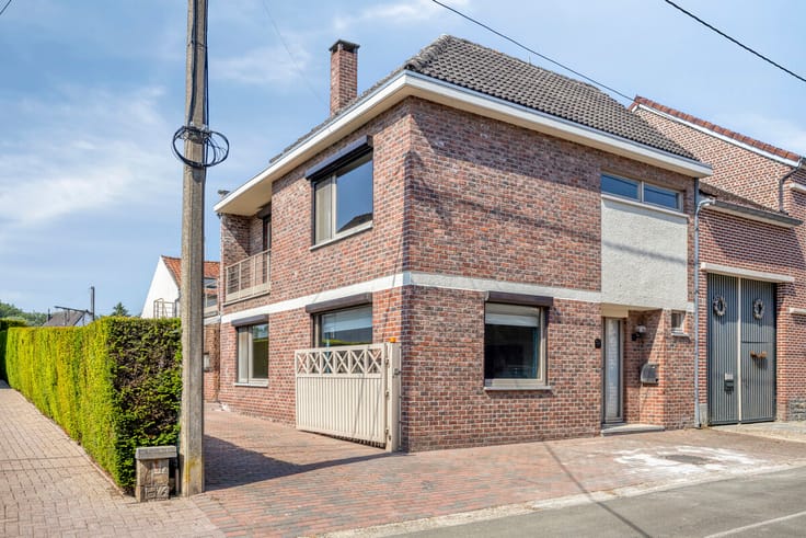 Huis te koop in Hoeselt - € 329.500 - 3 slaapkamers - 193m² - Immoweb