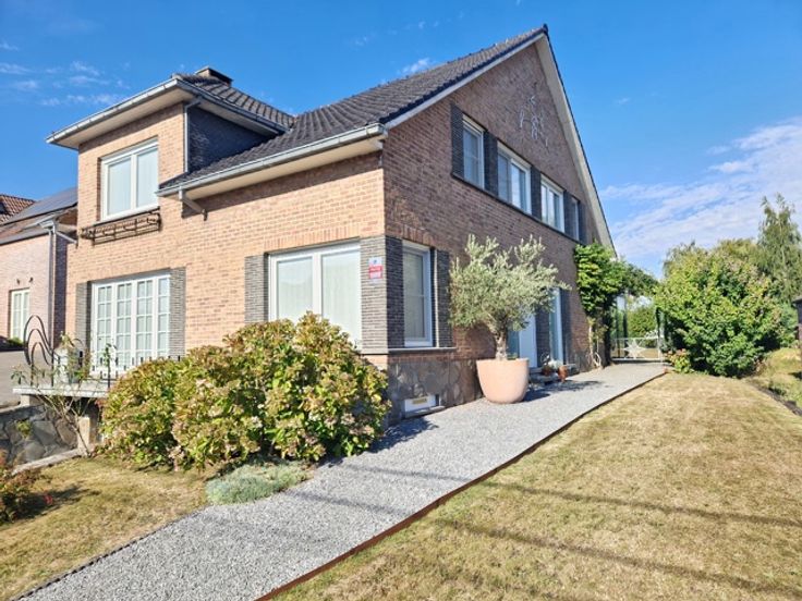 50 MAISONS à vendre Ellezelles (7890)