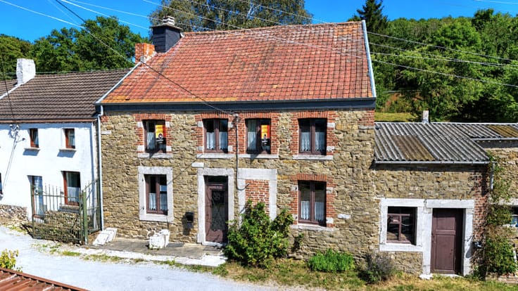 Huis te koop in Vaux-sous-Chevremont - € 145.000 - 4 slaapkamers ...