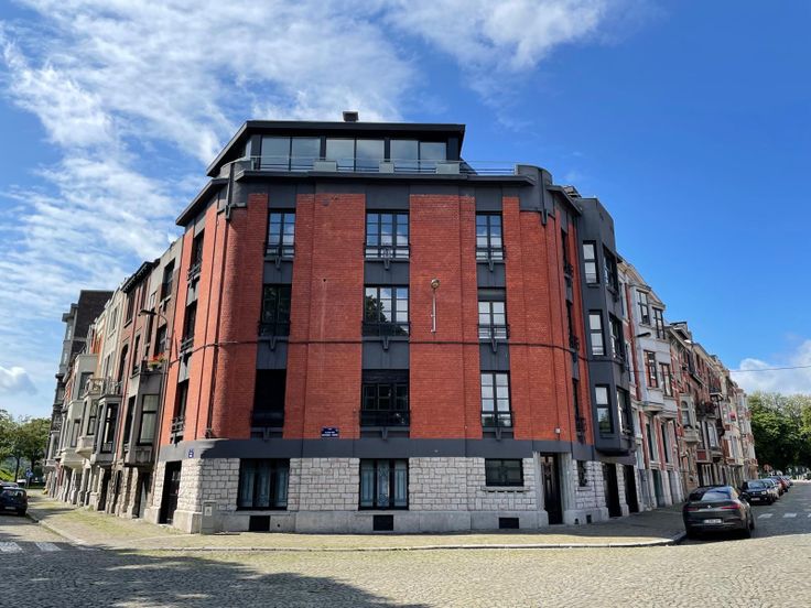Offices for rent in Liège - €1,450/month - 150m² - Immoweb