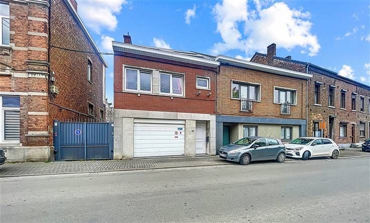 Maison à vendre à LEVAL-TRAHEGNIES - 175 000 € - 4 chambres - 174m² ...